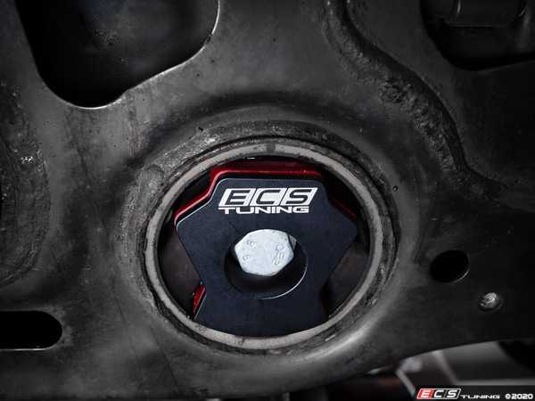 ECS - 010935ECS07KT2 - MQB Billet / Polyurethane Dogbone Mount Bushing ...