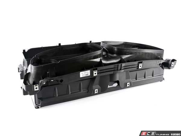 Genuine BMW - 51747224661 - Air Duct (51-74-7-224-661)