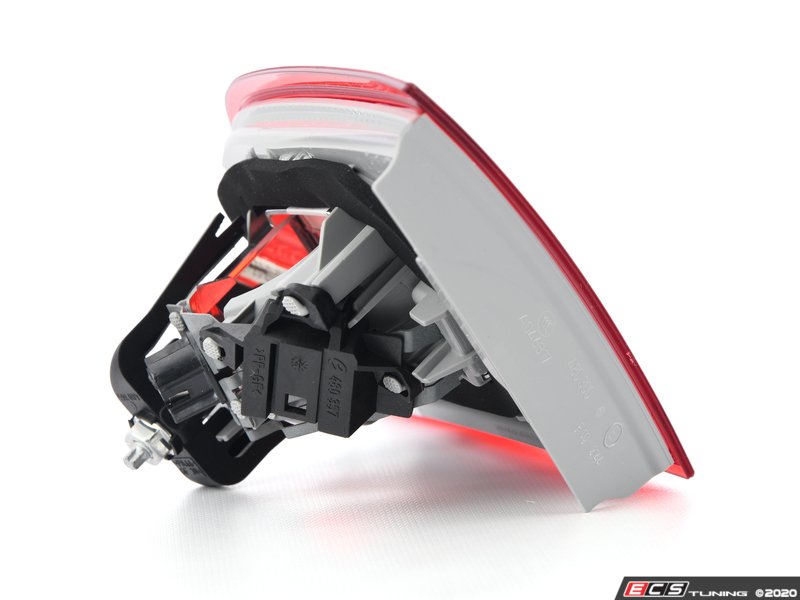 ULO - 63217162299 - E92 Taillight for Trunk Lid