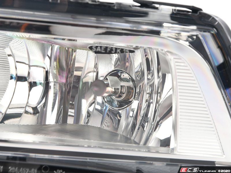 Genuine Volkswagen Audi - 561941699C - HEADLIGHT (561 941 699 C)