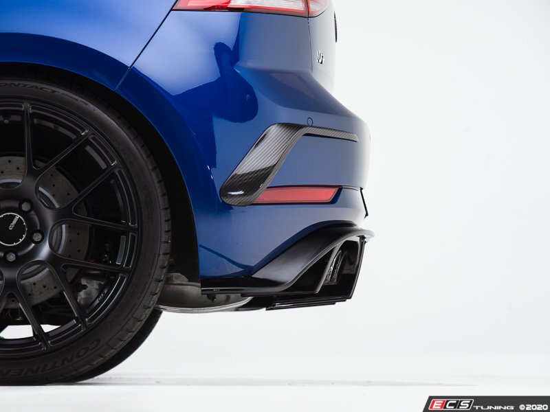 ECS - 027992ecs01KT - MK7.5 Golf R Gloss Black Rear Diffuser