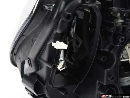 Genuine BMW - 63117348511 - Ahl-Xenon Headlight - Left (63-11-7-348-511)