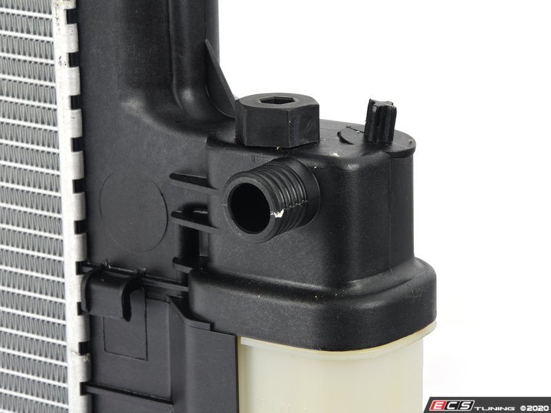 Genuine BMW - 17111469176 - RADIATOR (17-11-1-469-176)