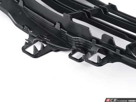 Genuine BMW - 51117386146 - Fog Light Partially Open Grid - Right (51 ...