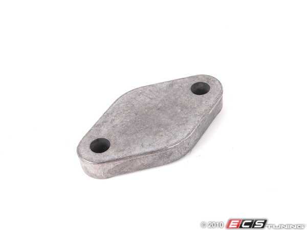Genuine BMW - 11121438086 - EGR/Secondary Air Pump Beauty Plate (11-12 ...