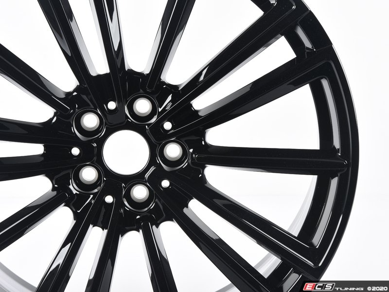 Genuine BMW - 36116887445 - Bmw I Light Alloy Wheel Multi-Spoke 516 ...