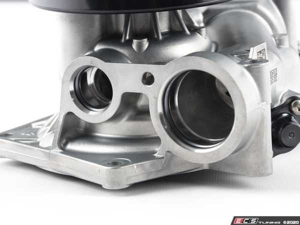 Genuine BMW - 11518642290 - Water Pump (11-51-8-642-290)