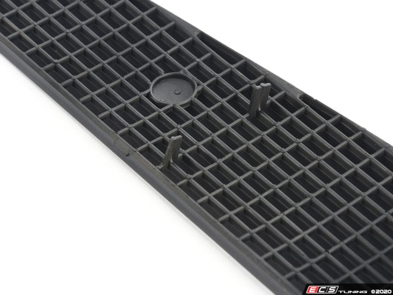 Genuine BMW - 64228383672 - GRILLE (64-22-8-383-672)