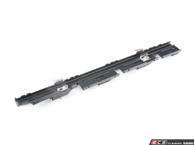 Genuine Volkswagen Audi - 038971803 - CONDUIT (038 971 803)