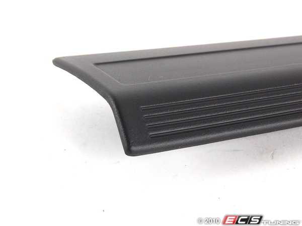 Genuine BMW - 51478174504 - E38 Black Front Inner Door Sill - Right (51 ...
