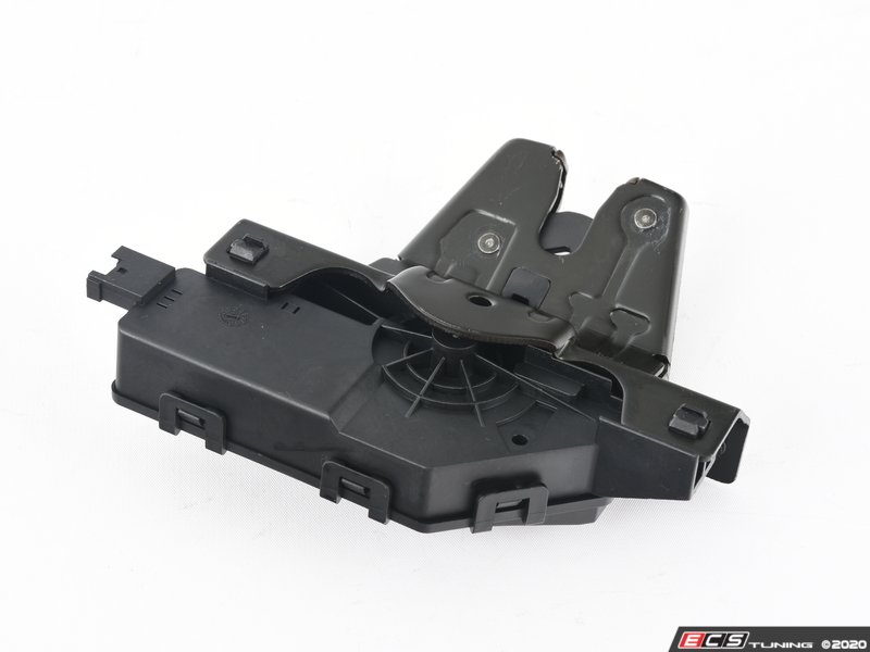 URO - 51247840617 - Trunk Lid Latch/Lock