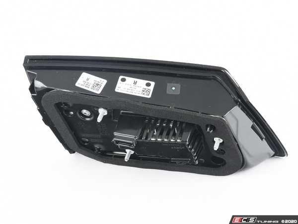 Genuine BMW - 63218493820 - TAIL LIGHT TRUNK LID LED RIG (63-21-8-493-820)