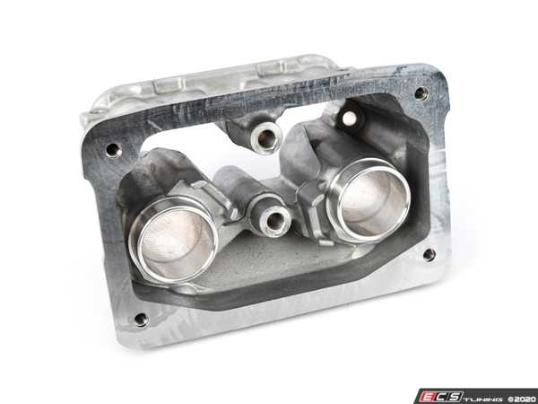 Genuine BMW - 11127605104 - SPARK PLUG RECESS IN (11-12-7-605-104)