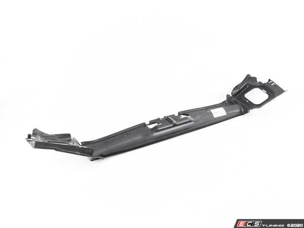 Genuine BMW - 51747359796 - Radiator Duct - Upper (51-74-7-359-796)