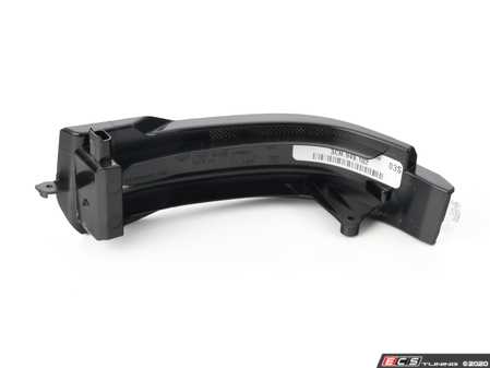 Genuine Volkswagen Audi - 3CN949102A - TURNSIGNAL (3CN 949 102 A)