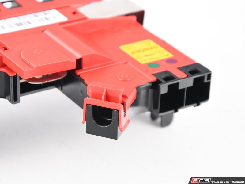 Genuine BMW - 61149177773 - B+ Distributor - Rear (61-14-9-177-773)