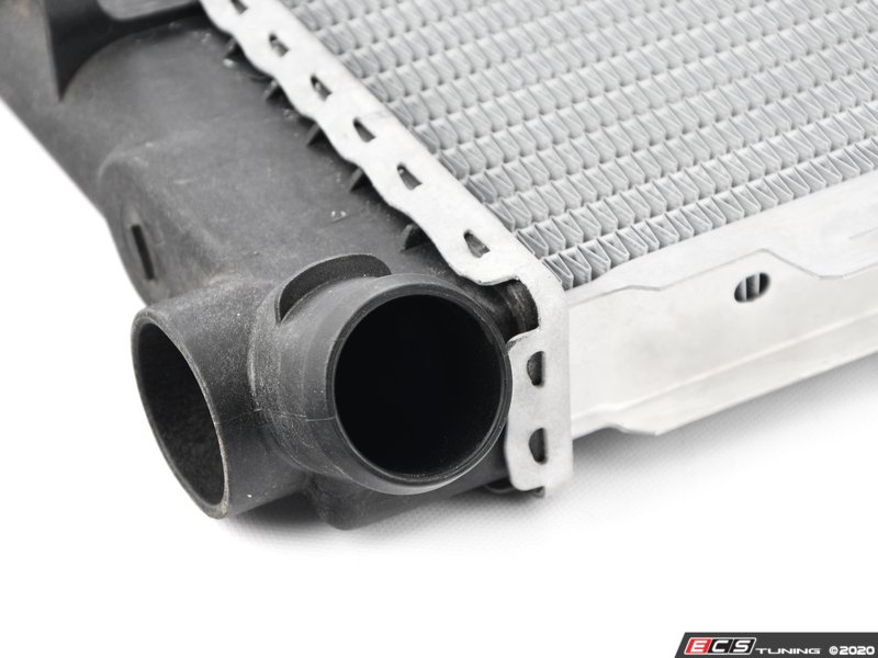 Genuine BMW - 17111709336 - Radiator (17-11-1-709-336)