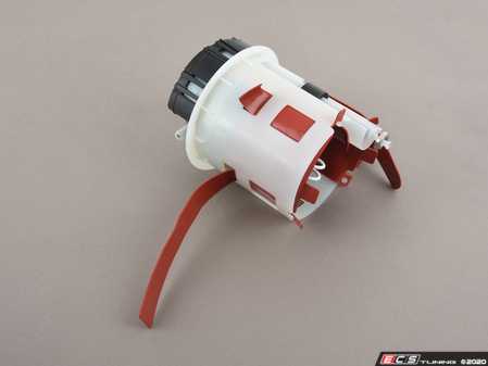 Genuine Volkswagen Audi - 8R0131969G - AdBlue Fluid Pump (8R0 131 969 G)