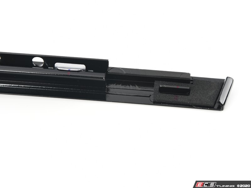 Genuine BMW - 51337390114 - WINDOW FRAME COVER, (51-33-7-390-114)