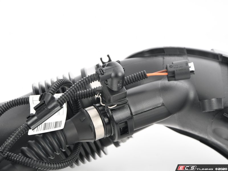 Genuine BMW - 13718574784 - Filtered air pipe (13-71-8-574-784)