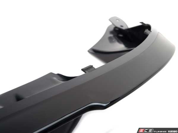 ECS - 007565la01KT - MK7.5 GTI Gloss Black Rear Diffuser