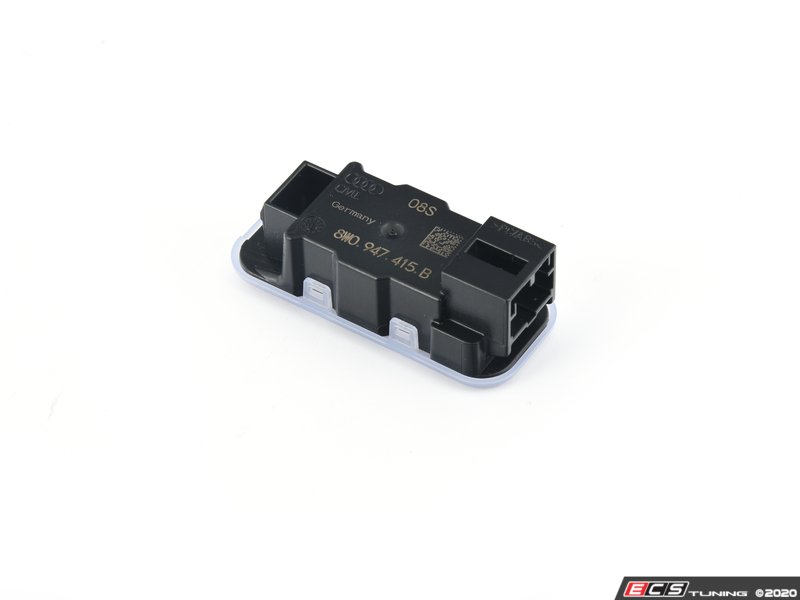 Genuine Volkswagen Audi - 8W0947415B - LIGHT (8W0 947 415 B)