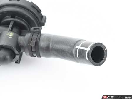 Genuine Volkswagen Audi - 7P0122073B - Coolant Hose With Valve (7P0 122 ...