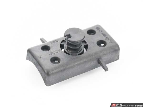 Genuine Mercedes Benz - 0039981650 - PLUG