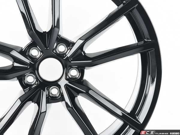 Genuine Volkswagen Audi - 5G0601025AJAX1 - WHEEL (5G0 601 025 AJ AX1)