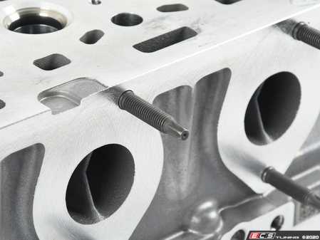 Genuine BMW - 11127810463 - Cylinder Head (11-12-7-810-463)