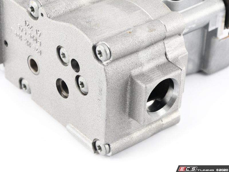 Genuine Volkswagen Audi - 079115103AA - Oil Pump (079 115 103 AA)