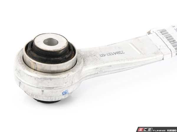 Genuine BMW - 33322284137 - CONTROL ARM WITH RUB (33-32-2-284-137)