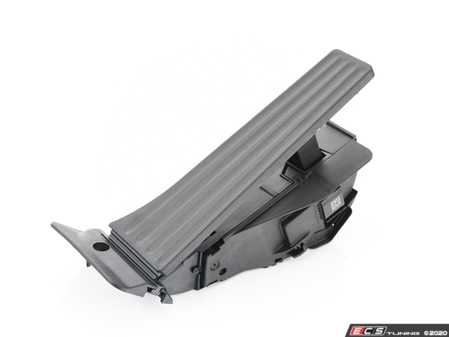 Genuine BMW - 35406889822 - Accelerator Module With Pedal (35-40-6-889-822)
