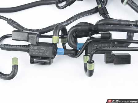 Genuine Volkswagen Audi - 079131055DM - VACUUMPIPE (079 131 055 DM)