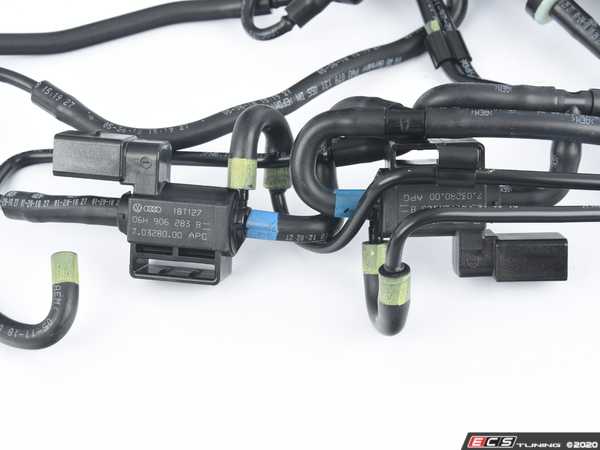 Genuine Volkswagen Audi - 079131055DM - VACUUMPIPE (079 131 055 DM)