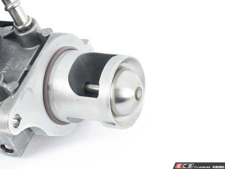 Genuine BMW - 11717810871 - EGR Valve (11-71-7-810-871)