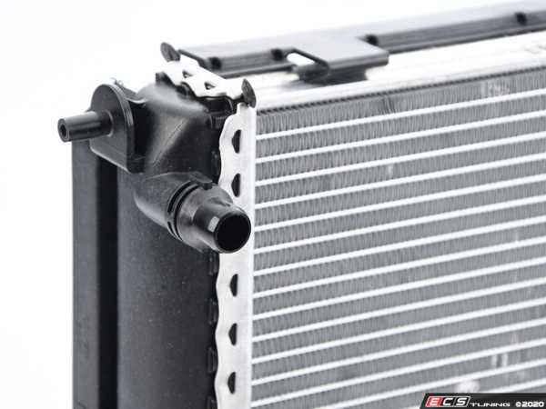 Genuine BMW - 17117560816 - REMOTE RADIATOR (17-11-7-560-816)