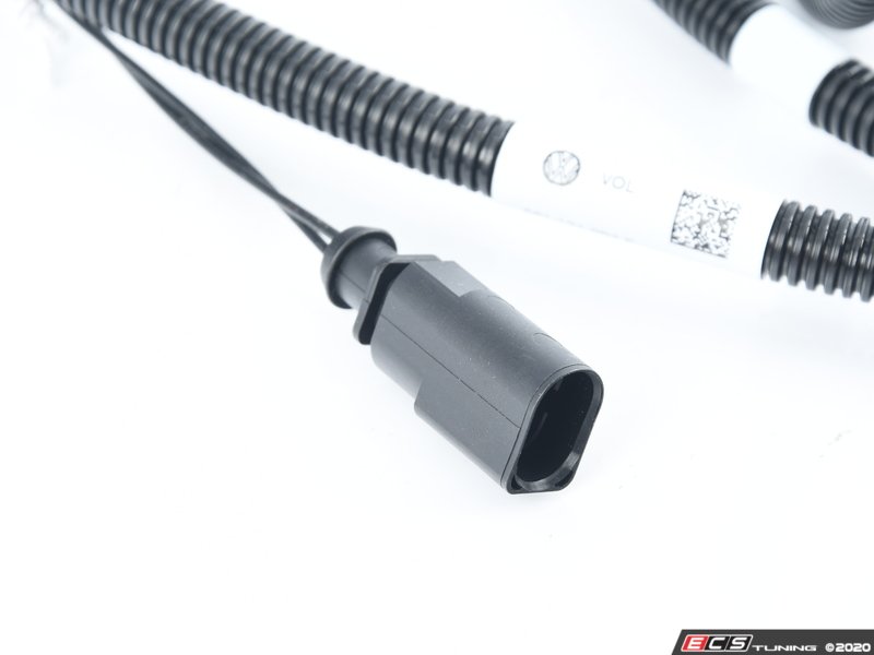 Genuine Volkswagen Audi - 561131984E - SUPPLY LIN (561 131 984 E)