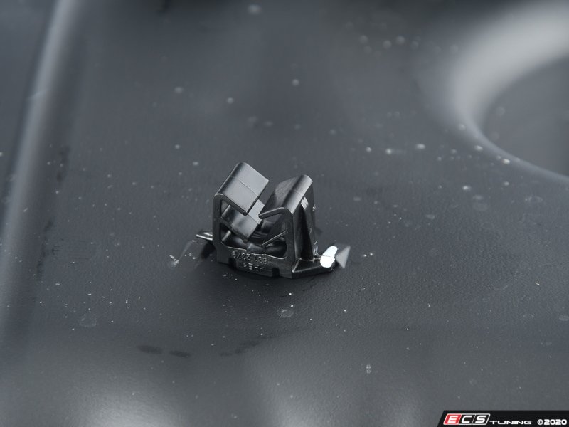 Genuine BMW - 16197286064 - F10 Diesel Exhaust Fluid Tank (16-19-7-286-064)