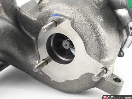 Garrett - 038253019S - Garrett GT1749V Turbocharger With Manifold