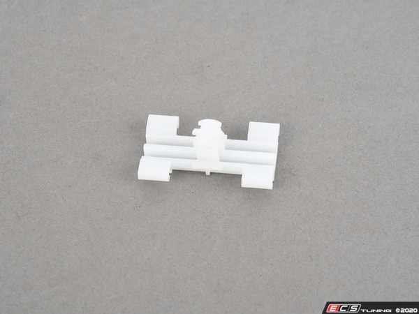 Genuine BMW - 51138231130 - E46 Side Moulding Clip - Priced Each (51-13 ...