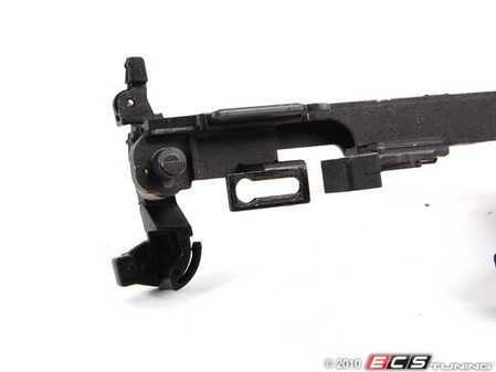 Genuine Volkswagen Audi - 8D0877385 - Rear Sunroof Guide - Left - (NO ...