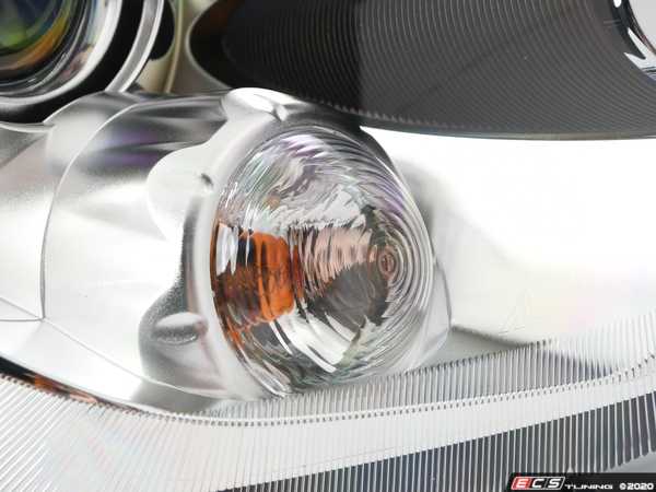 Magneti Marelli - 63129807490 - Bi-Xenon Headlight Assembly - Right LUS6321