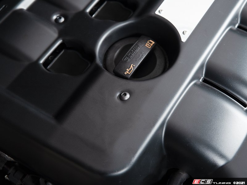 ECS - 007122LA03 - 2.0T TSI Textured Black Engine Cover - (NO LONGER ...