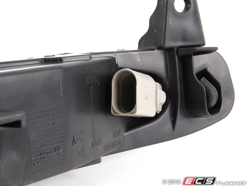 Genuine Volkswagen Audi - 4L0953041A - Front Turn Signal - Left (4L0 ...