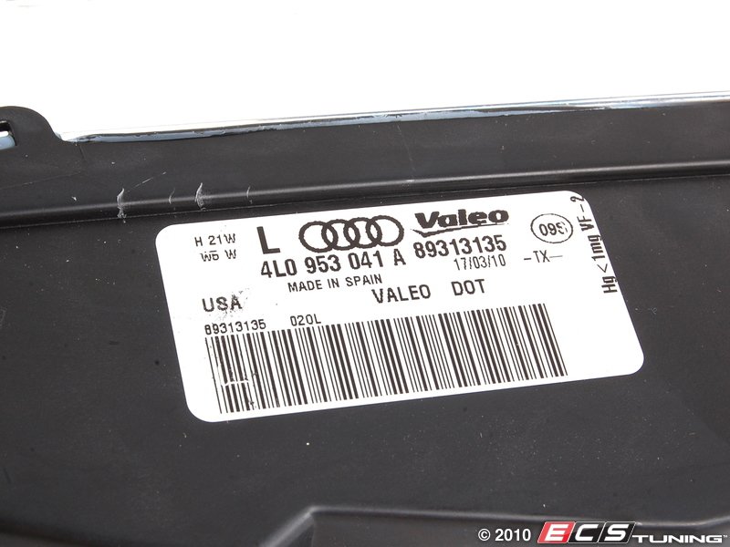 Genuine Volkswagen Audi - 4L0953041A - Front Turn Signal - Left (4L0 ...