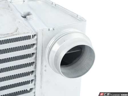 Genuine BMW - 17517791909 - Intercooler (17-51-7-791-909)
