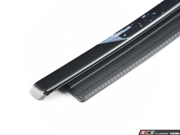 Genuine BMW - 51357410040 - Passenger Side Rear Door - Window Trim (51 ...