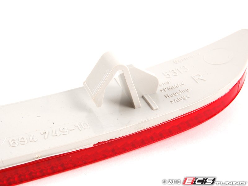 Genuine BMW - 63146920688 - Rear Bumper Reflector - Right (63-14-6-920-688)