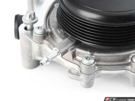 Genuine Mercedes Benz - 651200780180 - REMAN COOLANT PUMP